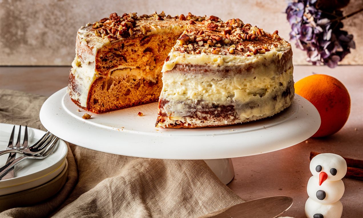 Carrot Cake met MonChou en sinaasappel Recept | Dr. Oetker