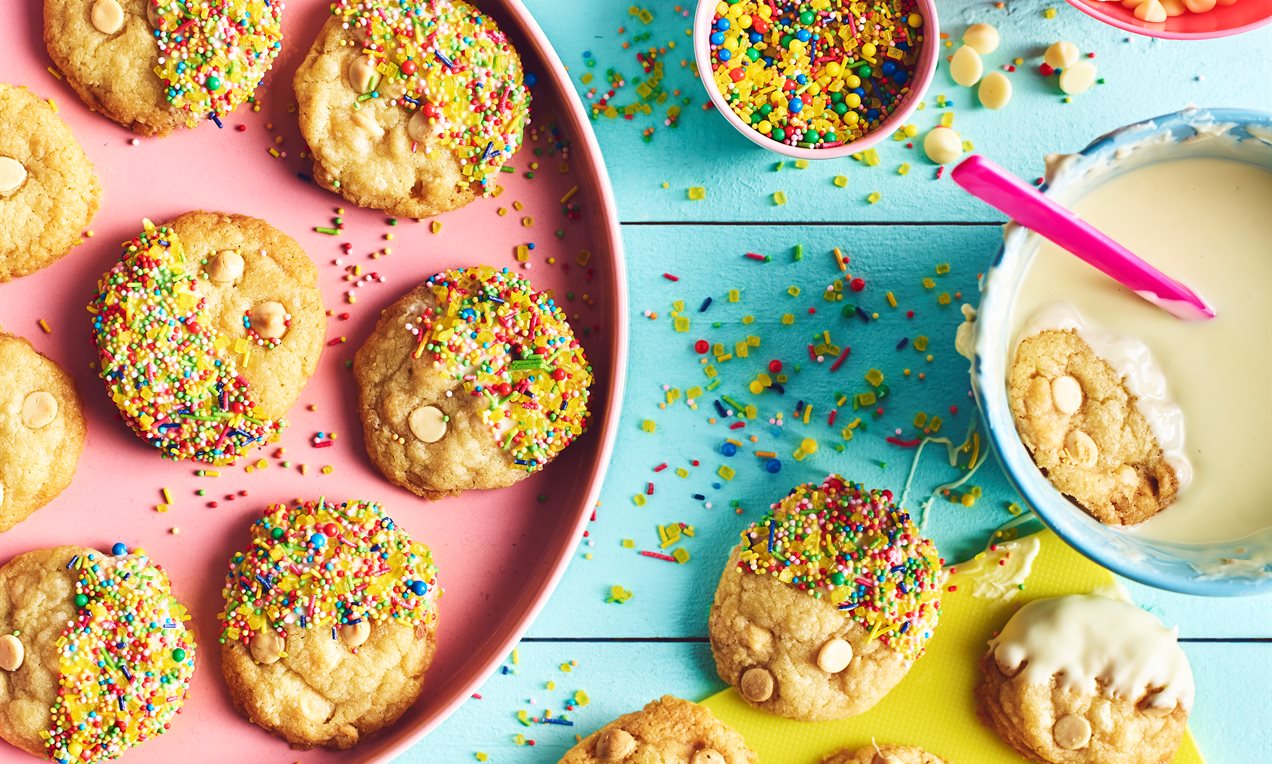White Choc Cookie Bites Recipe | Dr. Oetker