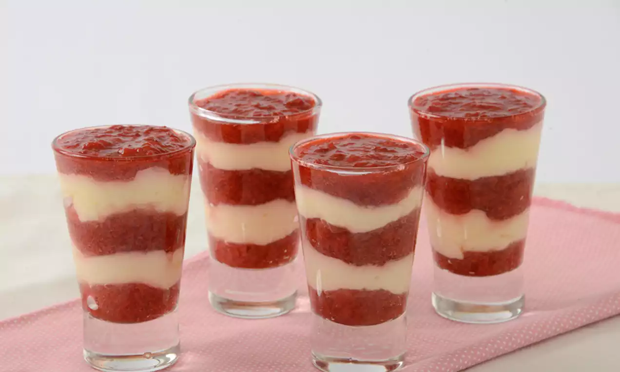 Verrine de Baunilha e Morango Receita | Dr. Oetker