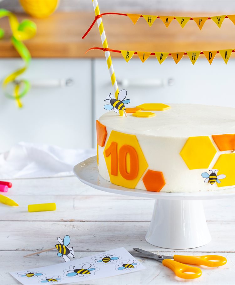 Bee Cake Recipe | Dr. Oetker