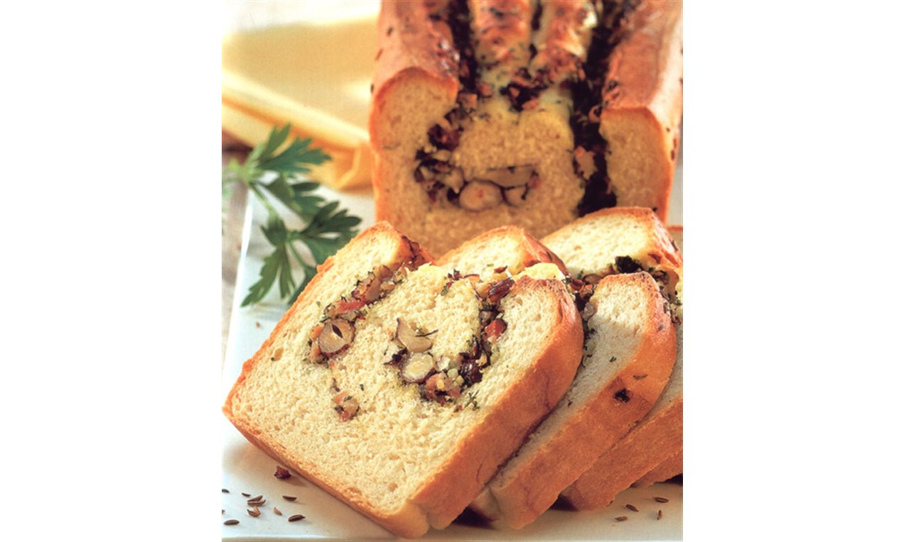 Beli hleb sa začinima i lešnicima Recept | Dr. Oetker