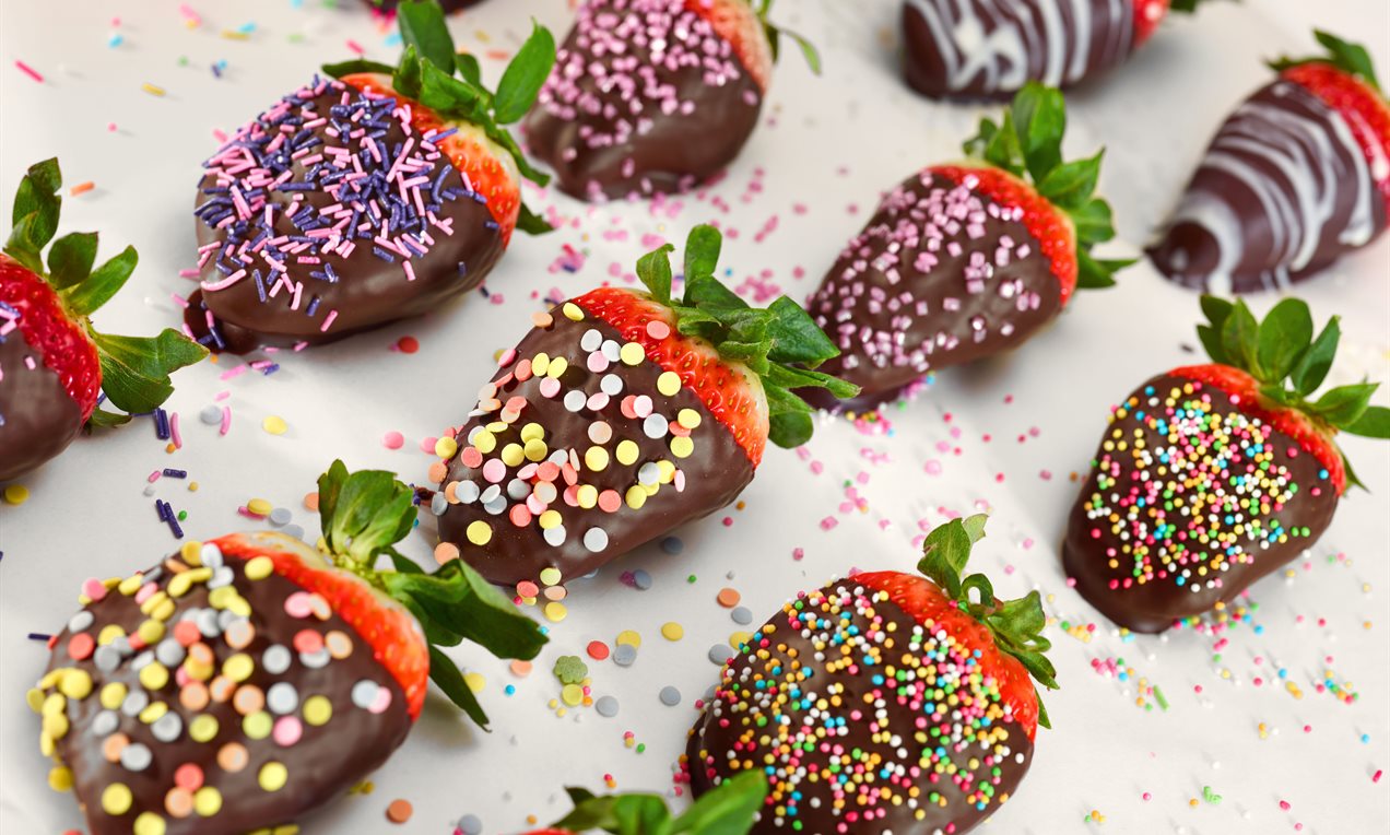 Fraises enrobées de chocolat Recette | Dr. Oetker