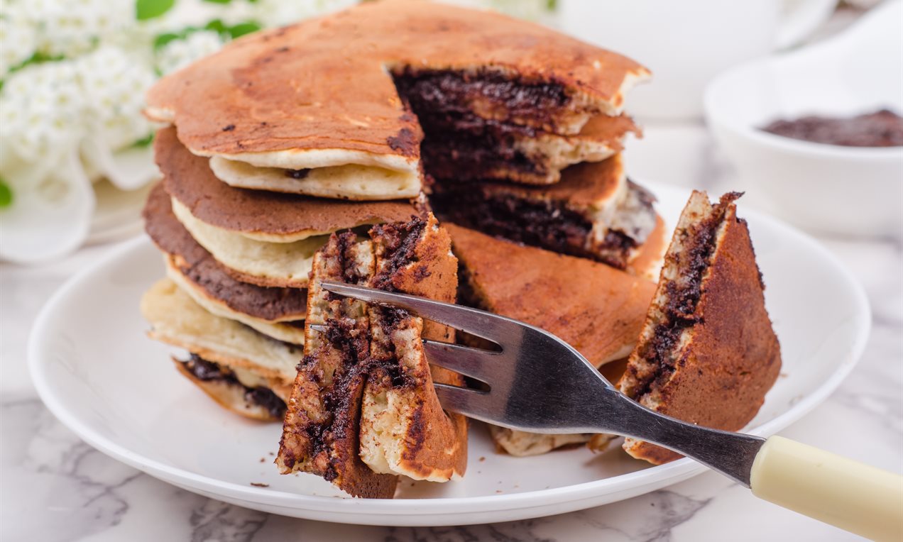 Chocolate Stuffed Pancake Recipe | Dr. Oetker