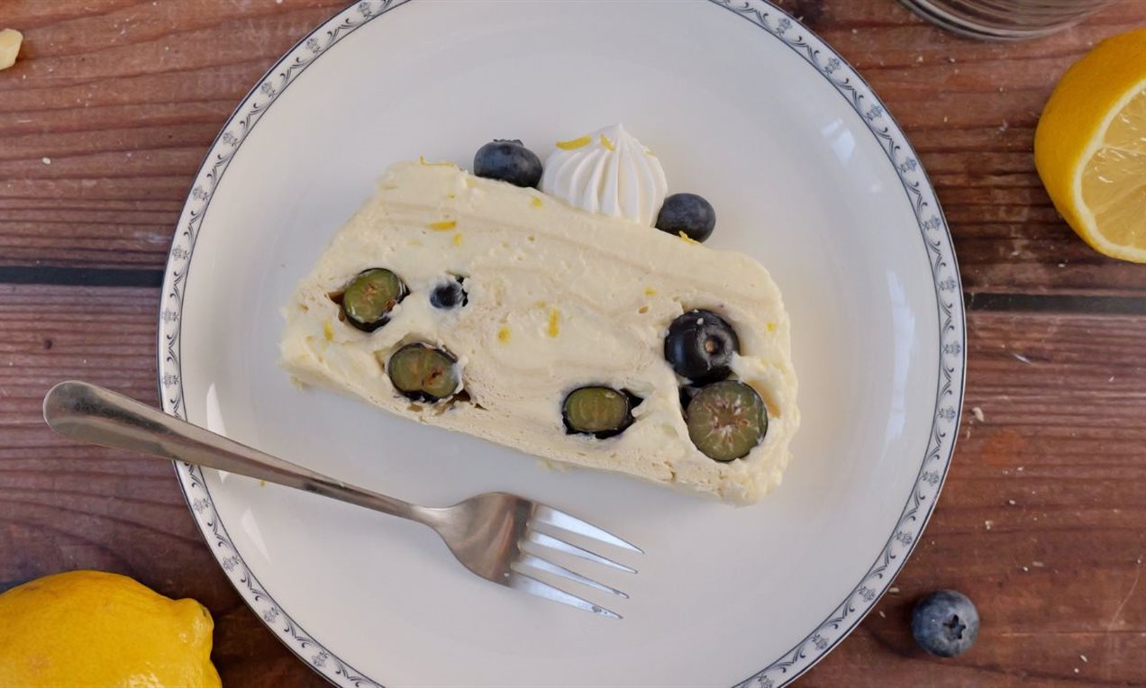 Krivudava rozen torta Recept | Dr. Oetker