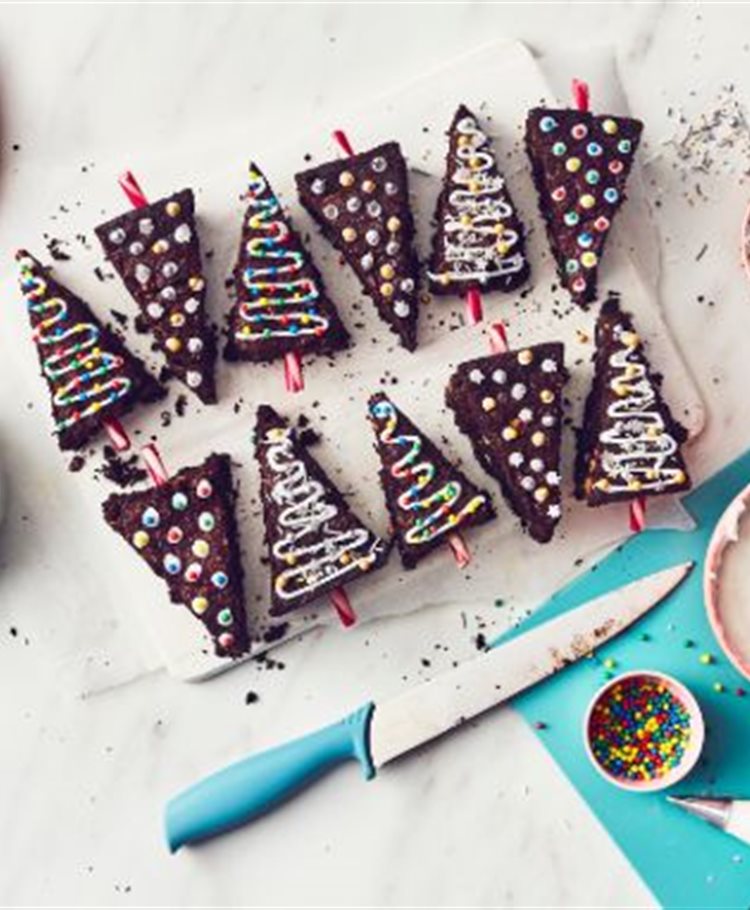Pecan and White Chocolate Brownie Trees Recipe | Dr. Oetker