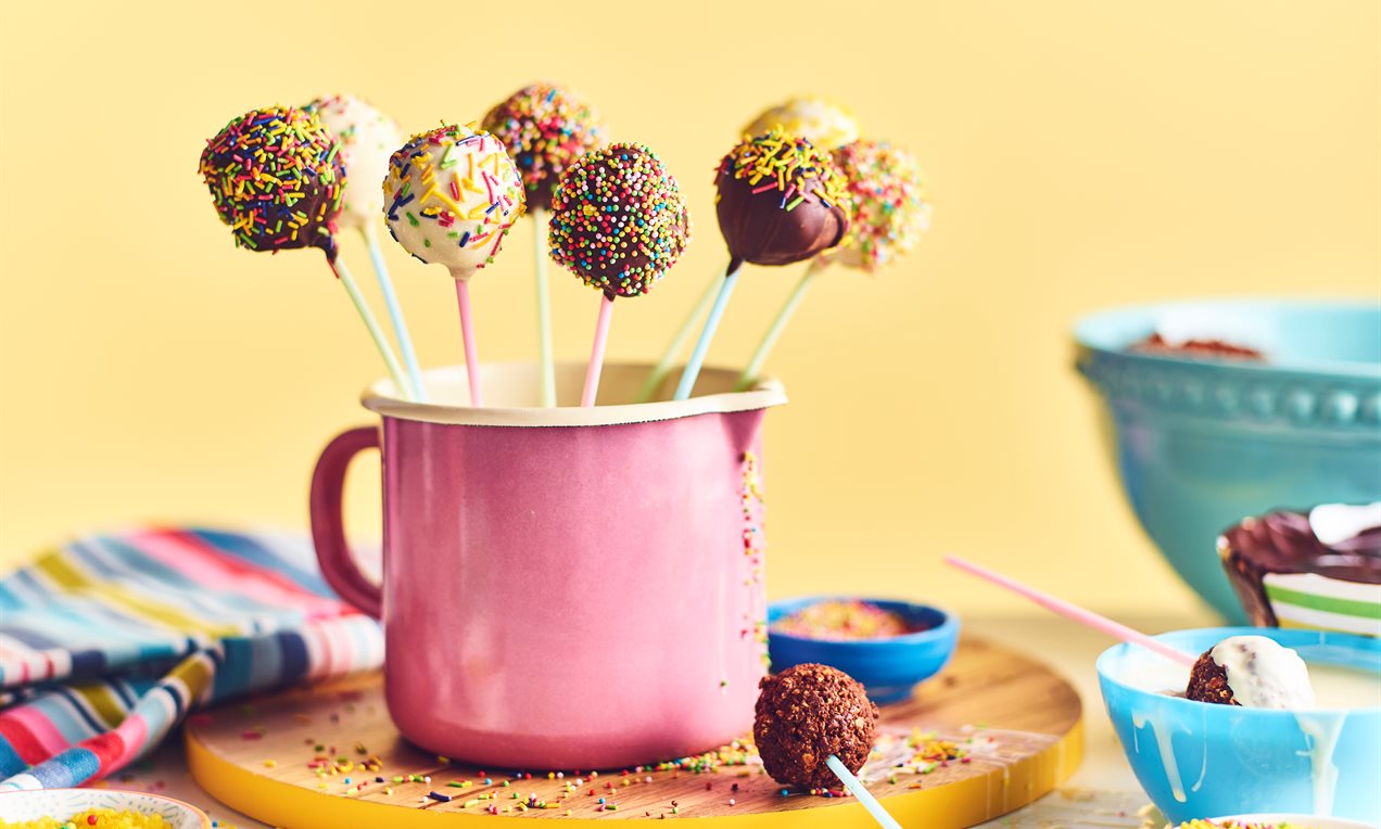 Popcorn Sprinkle Pops Recipe | Dr. Oetker