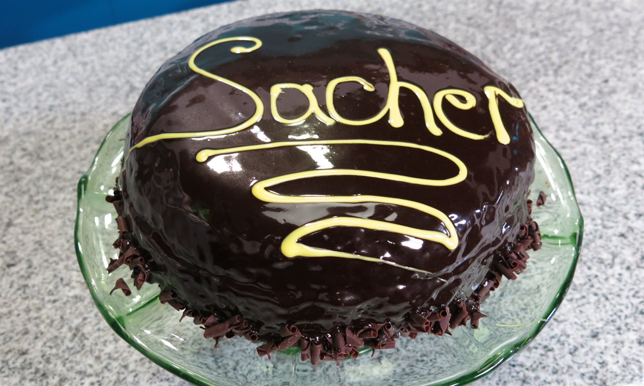 Saher torta Recept | Dr. Oetker