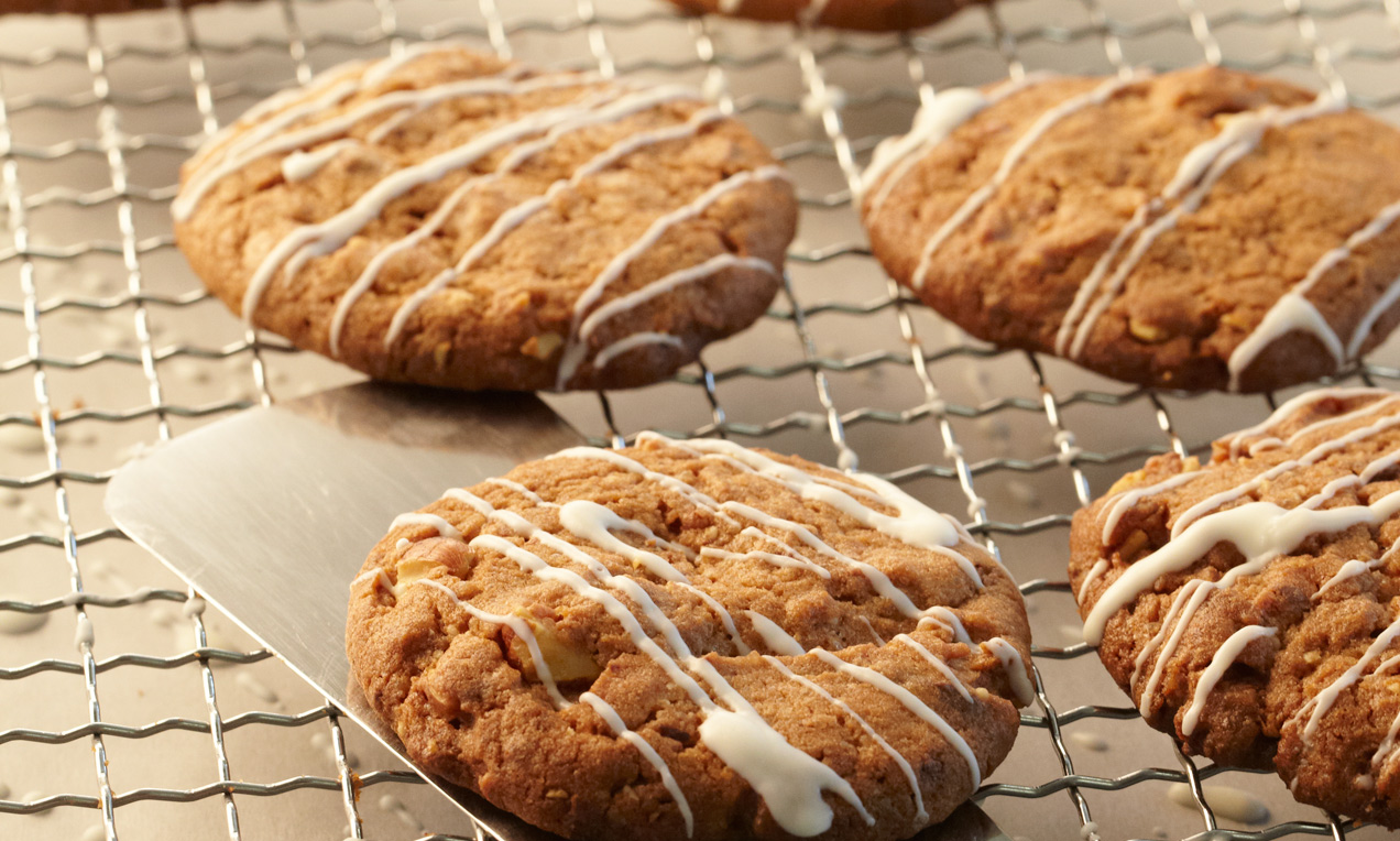 Biscotti al cioccolato con noci Ricetta | Dr. Oetker