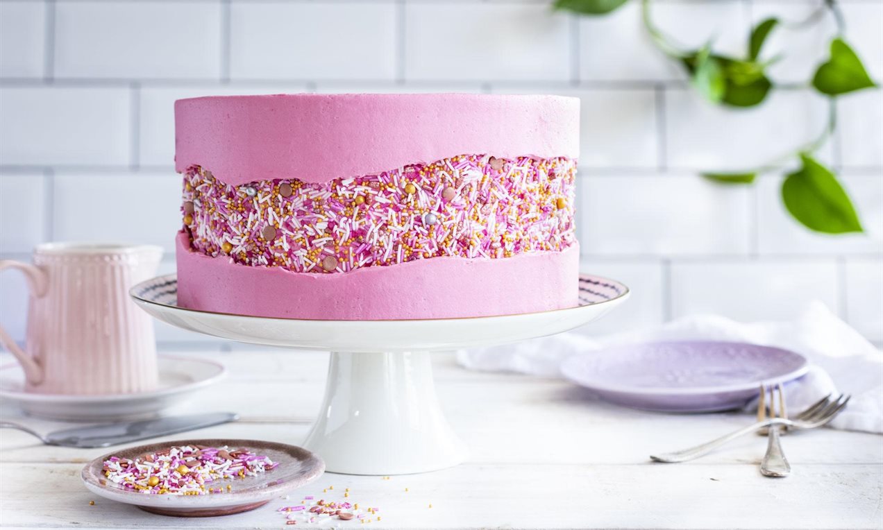 Tort decorat cu cremă de unt Rețeta | Dr. Oetker