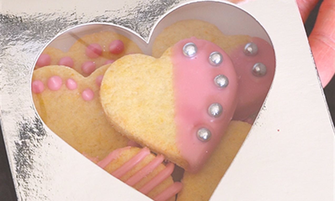 Valentinovski keksi Recept | Dr. Oetker