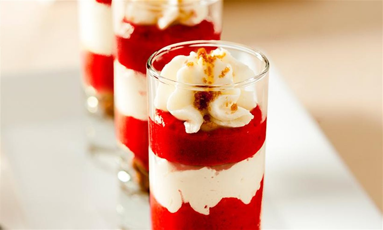 French Vanilla Mousse Parfait Recipe | Dr. Oetker
