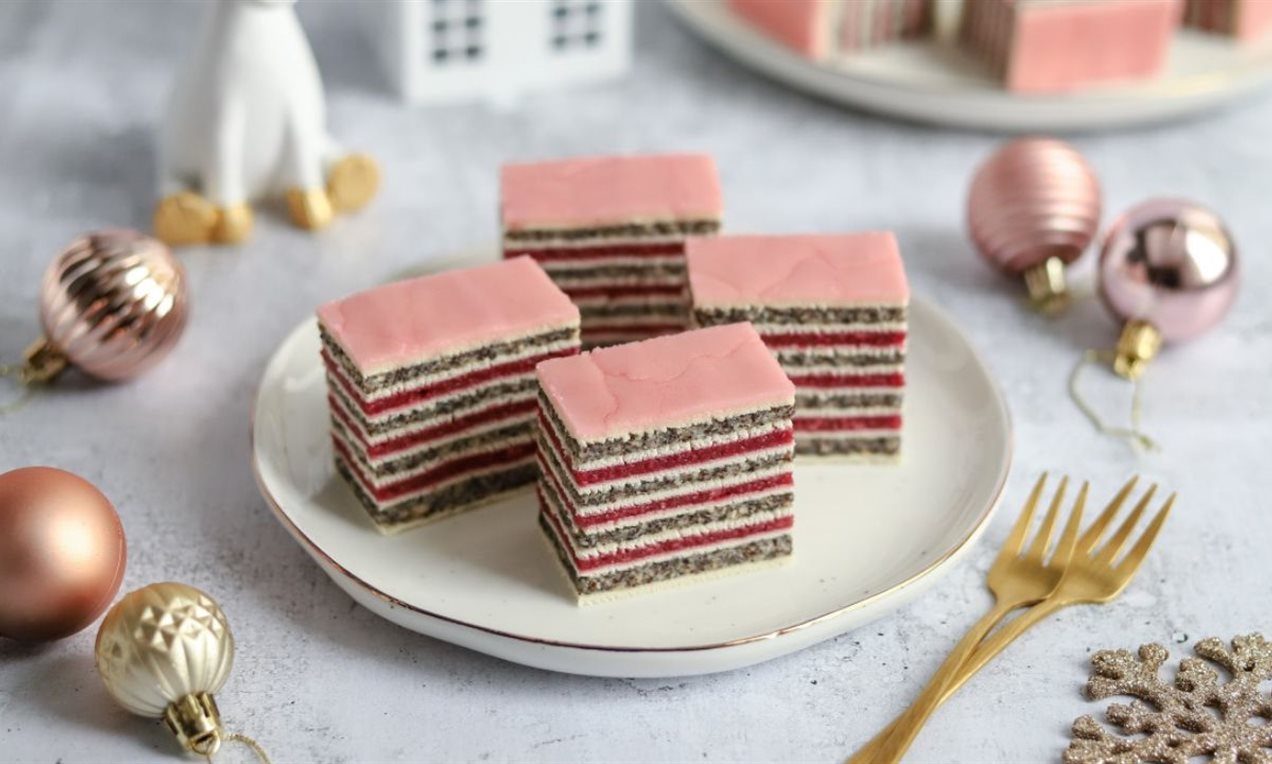 Rozen kolač sa makom i višnjama Recept | Dr. Oetker